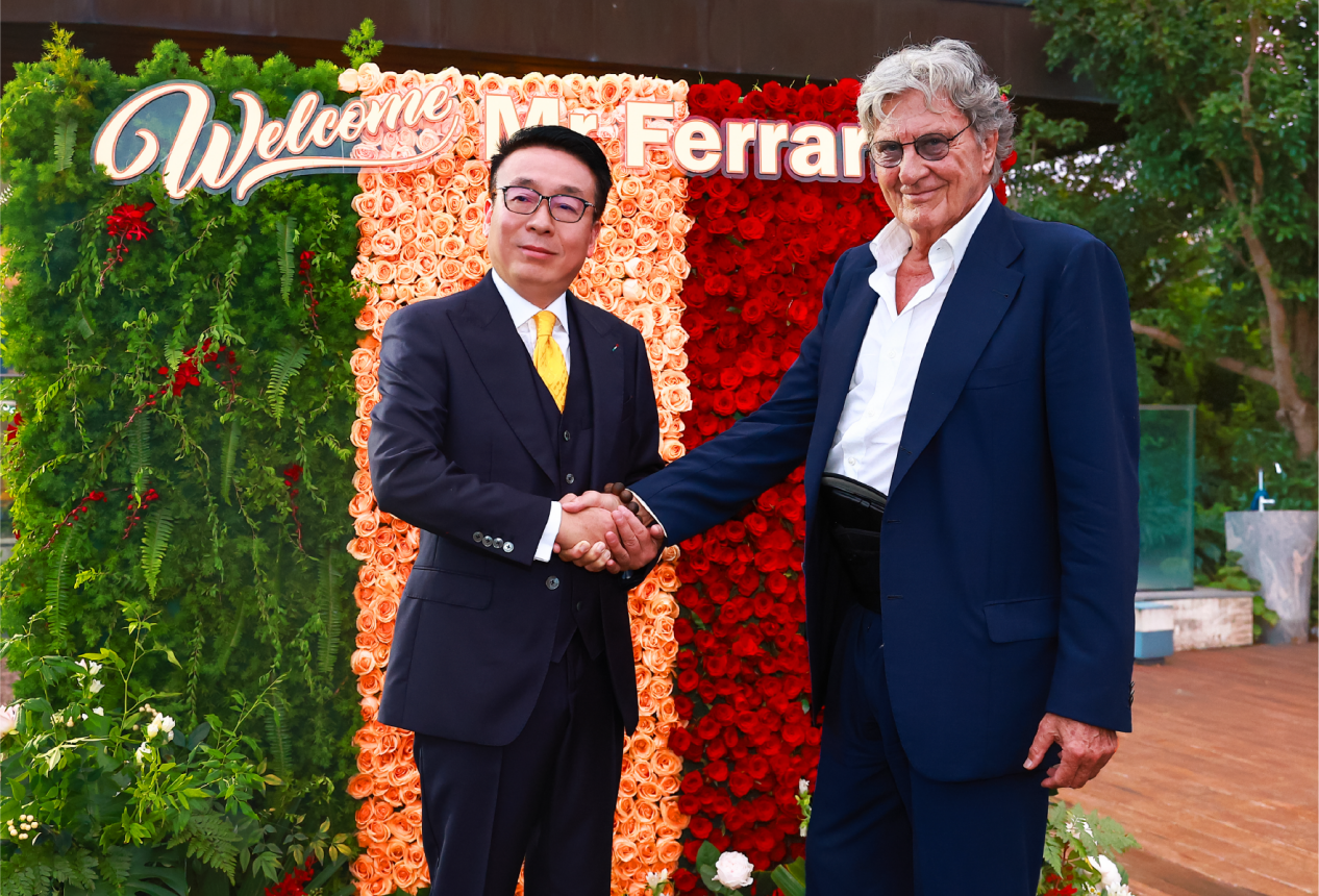 About Us – GreenLeaf